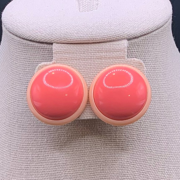 Jewelry | Vintage Pink Button Clipon | Poshmark